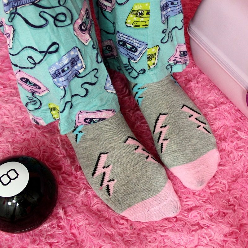 Your Guide To The Ultimate Throwback Inspired Slumber Party The