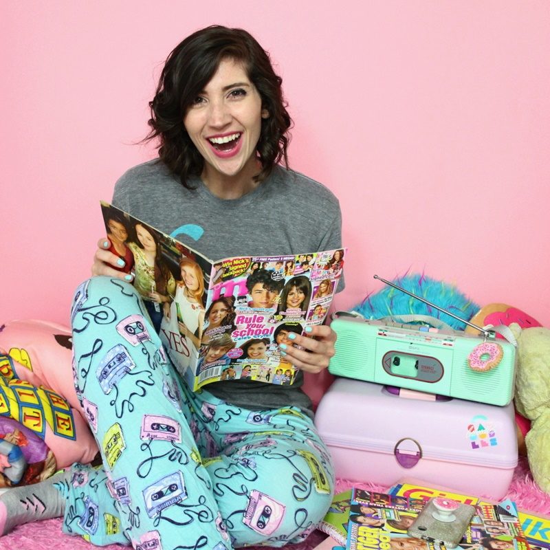 Your Guide To The Ultimate Throwback Inspired Slumber Party The