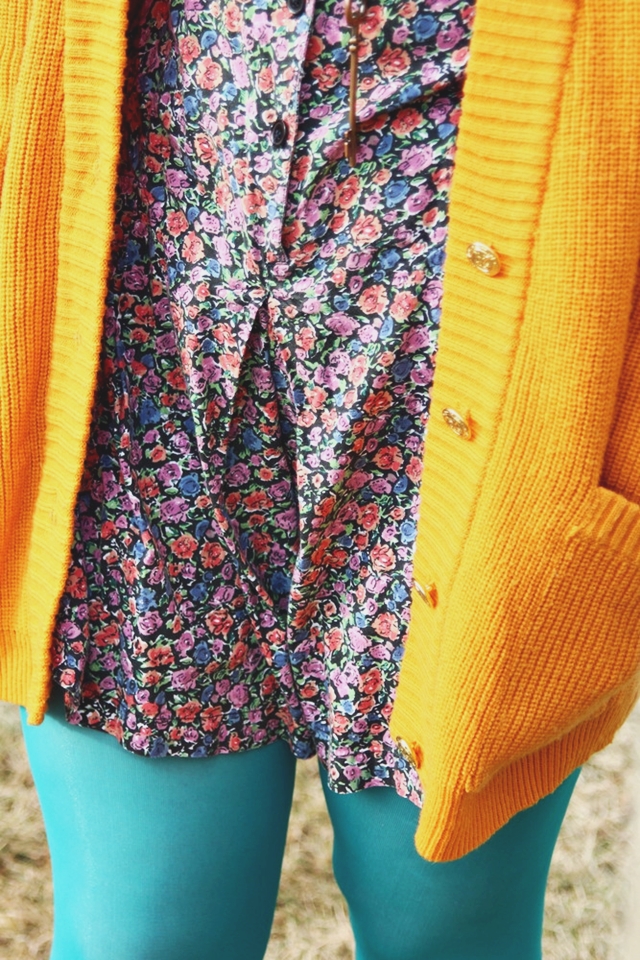 The Most Colorful Outfit On The Internet - The Outfit Repeater