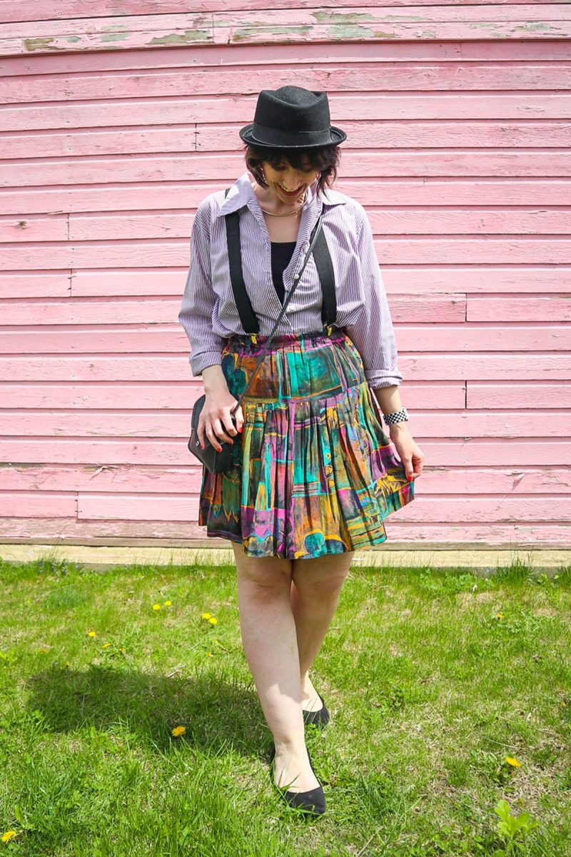 How To Wear Suspenders For Women: 3 Feminine Outfit Ideas - The Outfit ...